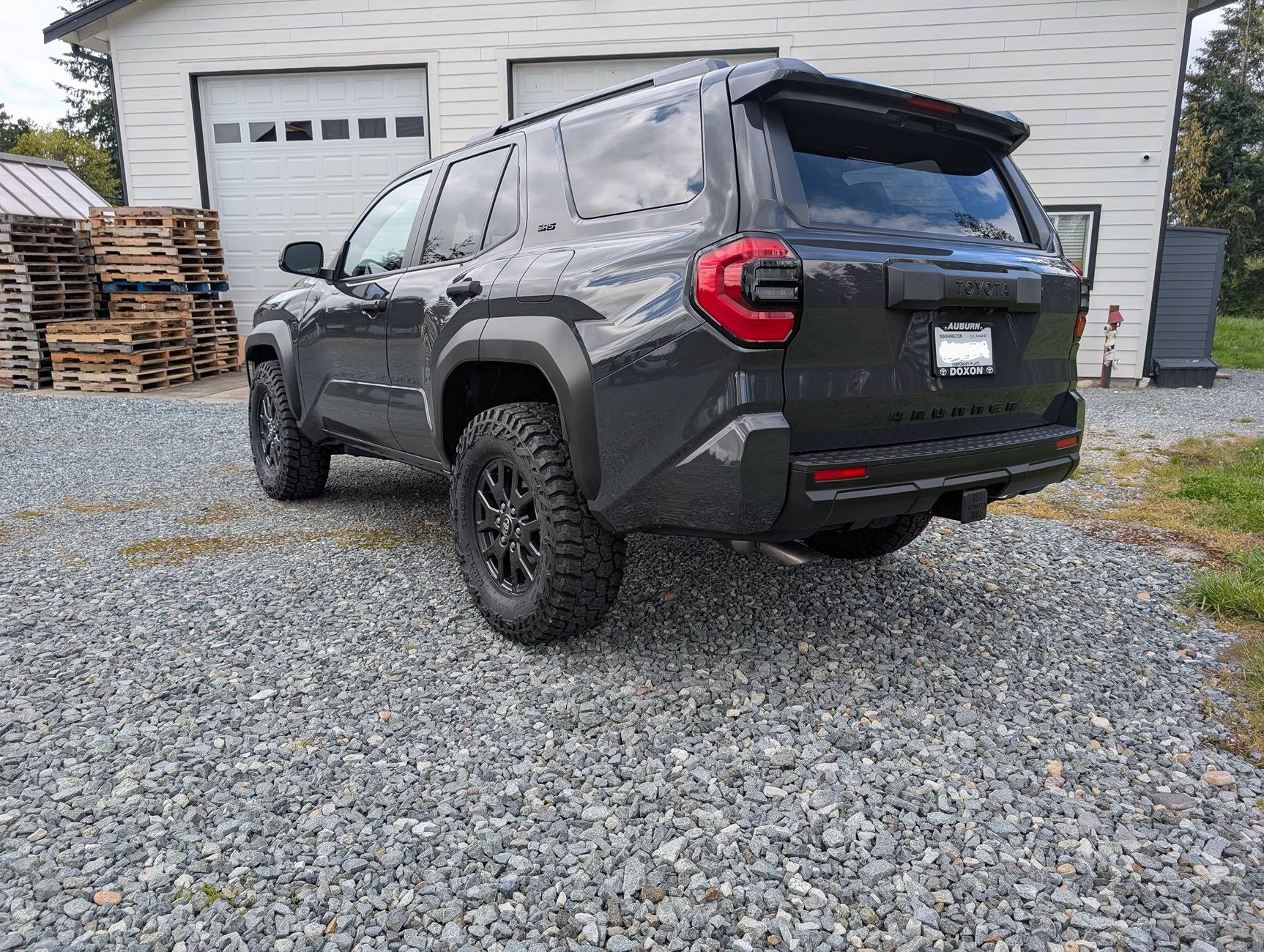 285/70R17 Baja Boss A/T tires on stock SR5 wheels, no rub | 2025 ...