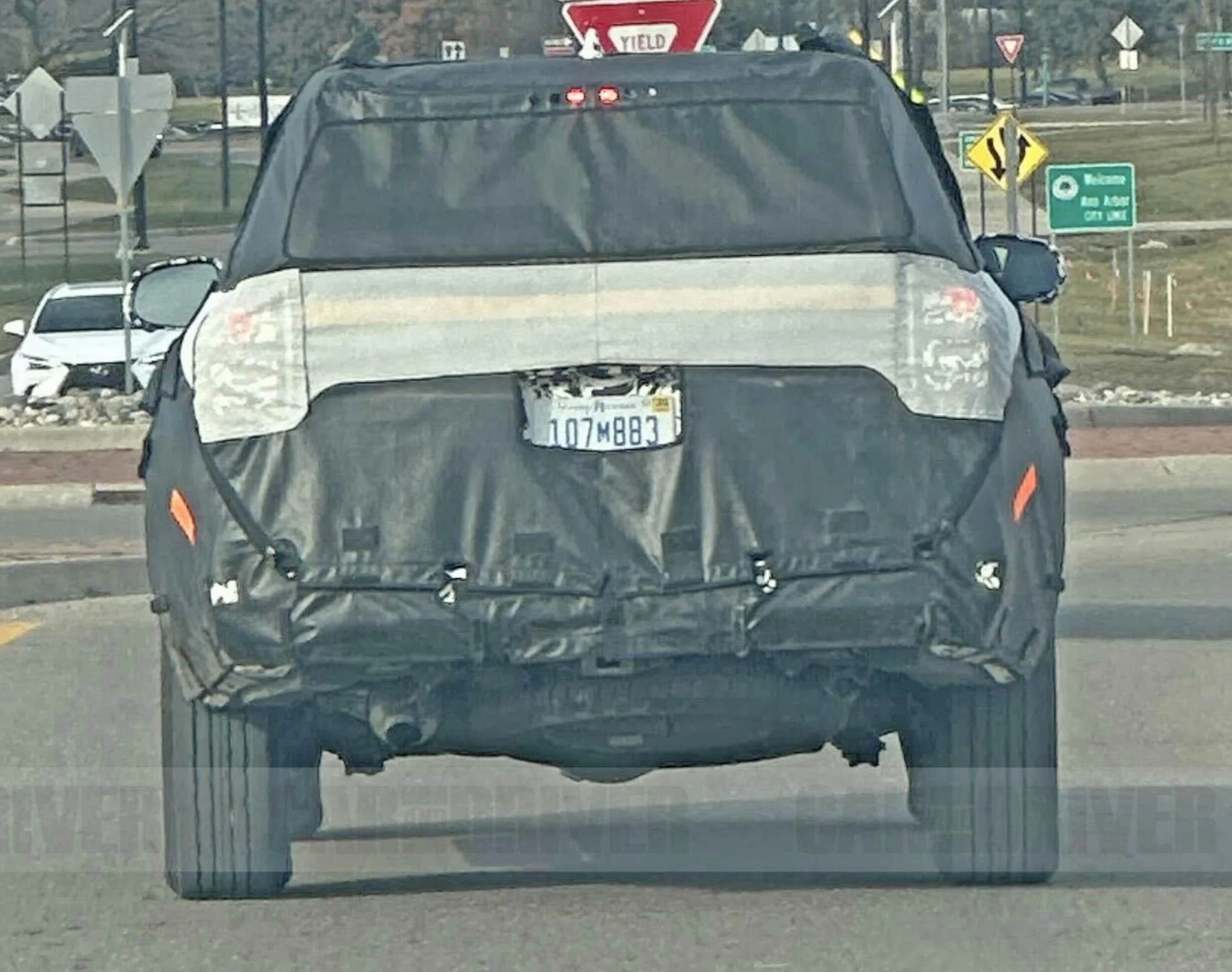 2025 4Runner Spied Testing in Public! First Prototype Pics | Page 3 ...