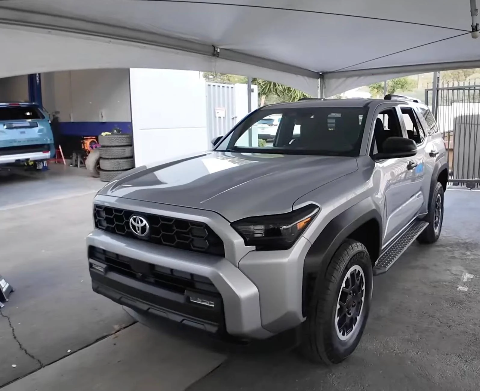 Cutting Edge TRD Off-Road (Non-Premium) 2025 4Runner first look ...