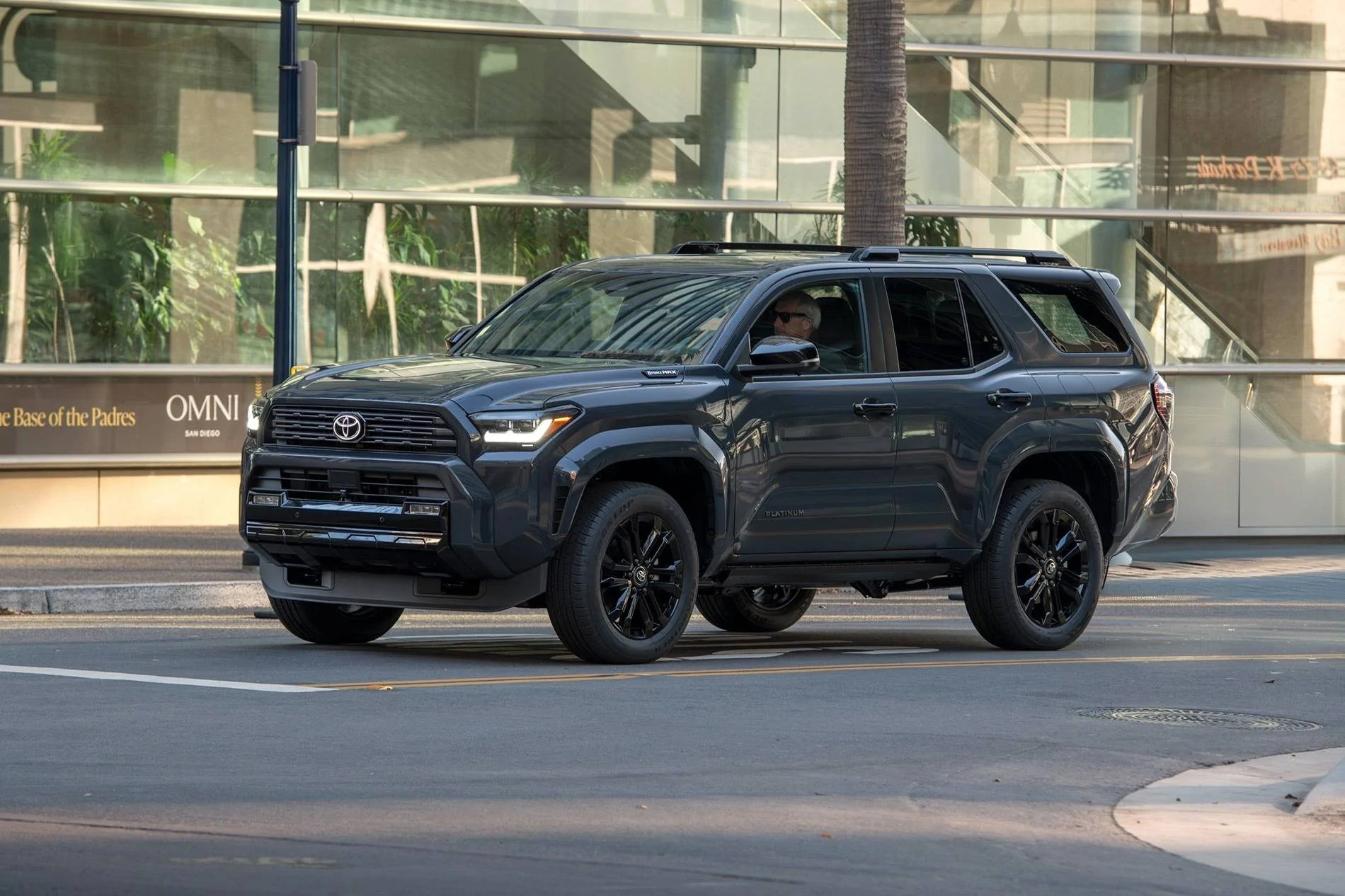 Beautiful pics of Underground Platinum / Dark Navy Interior / HUD head ...