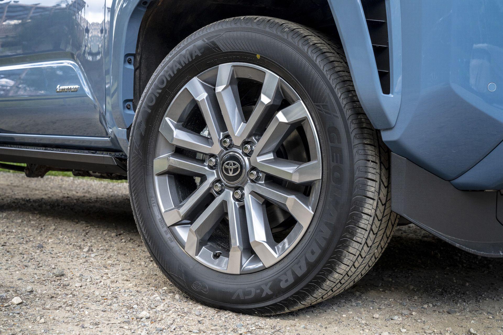 Photos: 2025 4Runner LIMITED (Interior, Cargo Space, Exterior) in ...