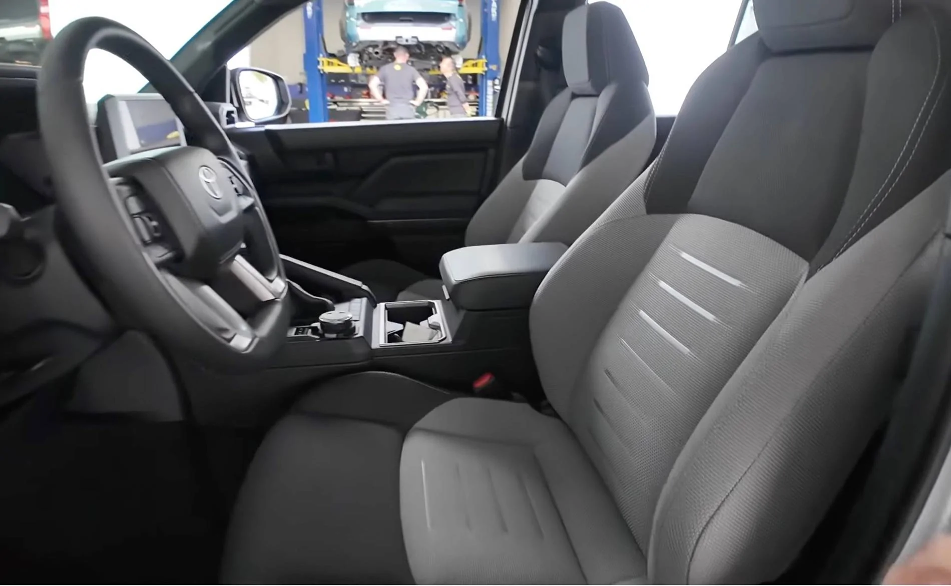 Cutting Edge TRD Off-Road (Non-Premium) 2025 4Runner first look ...