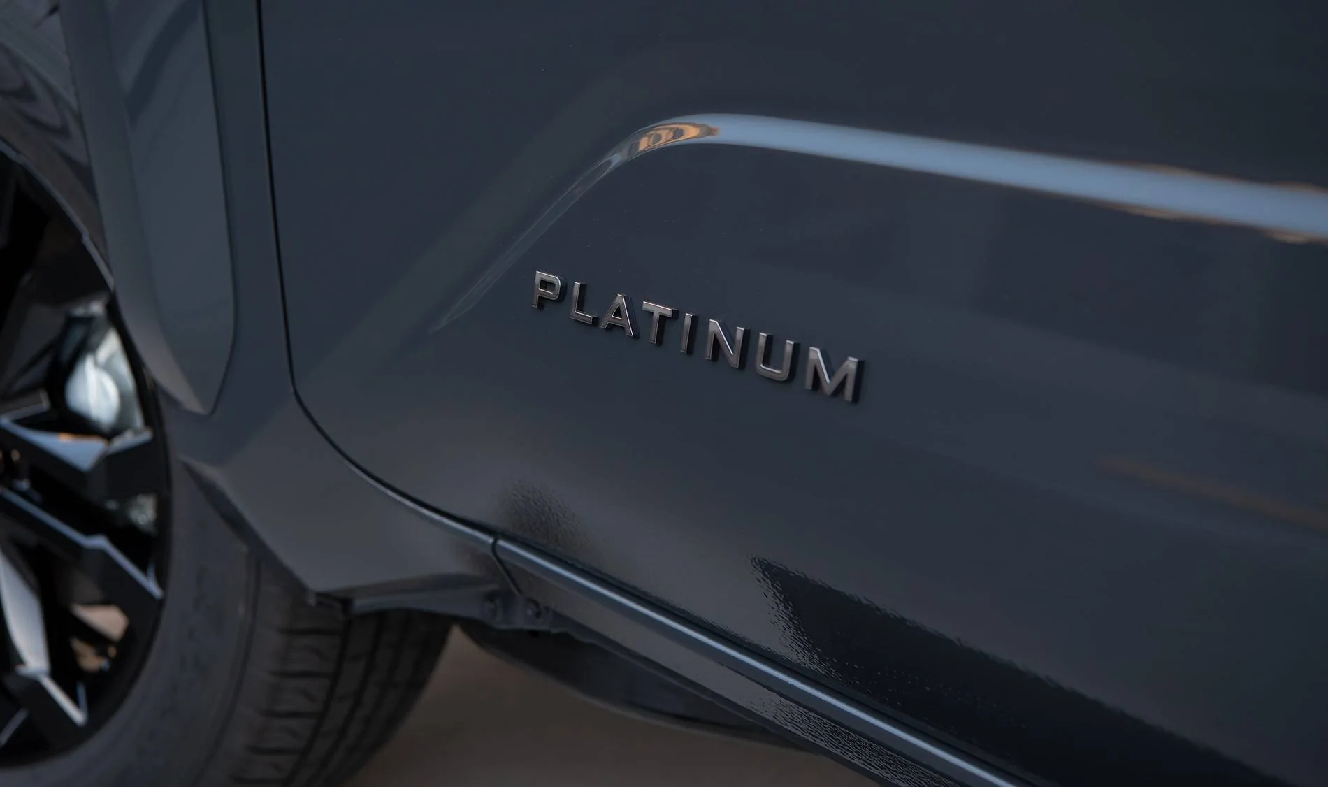 Beautiful pics of Underground Platinum / Dark Navy Interior / HUD head ...