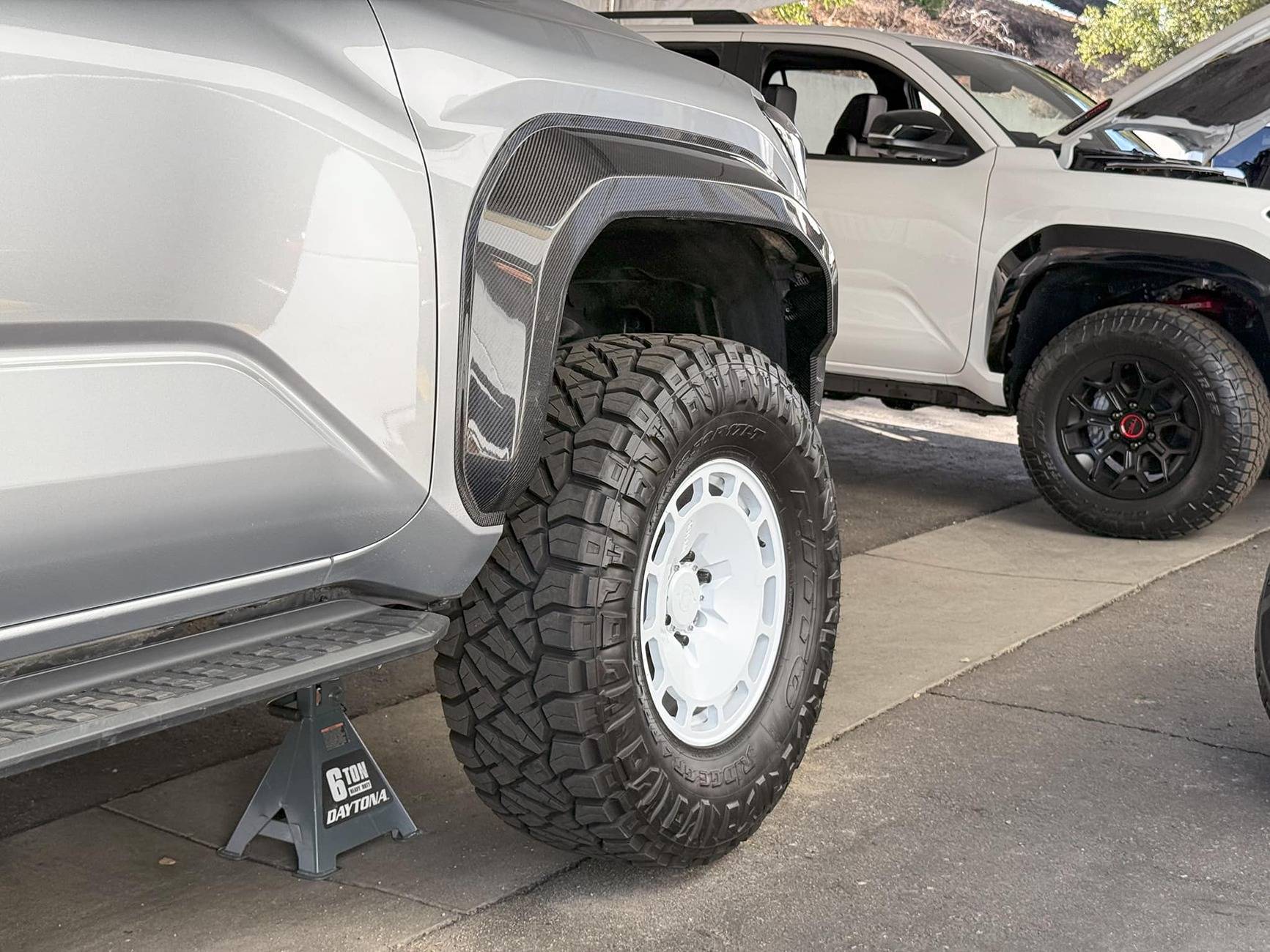 35's on 2025 4Runner 6th gen by NYTOP (35" inch tires + 35x12.5 Nitto ...