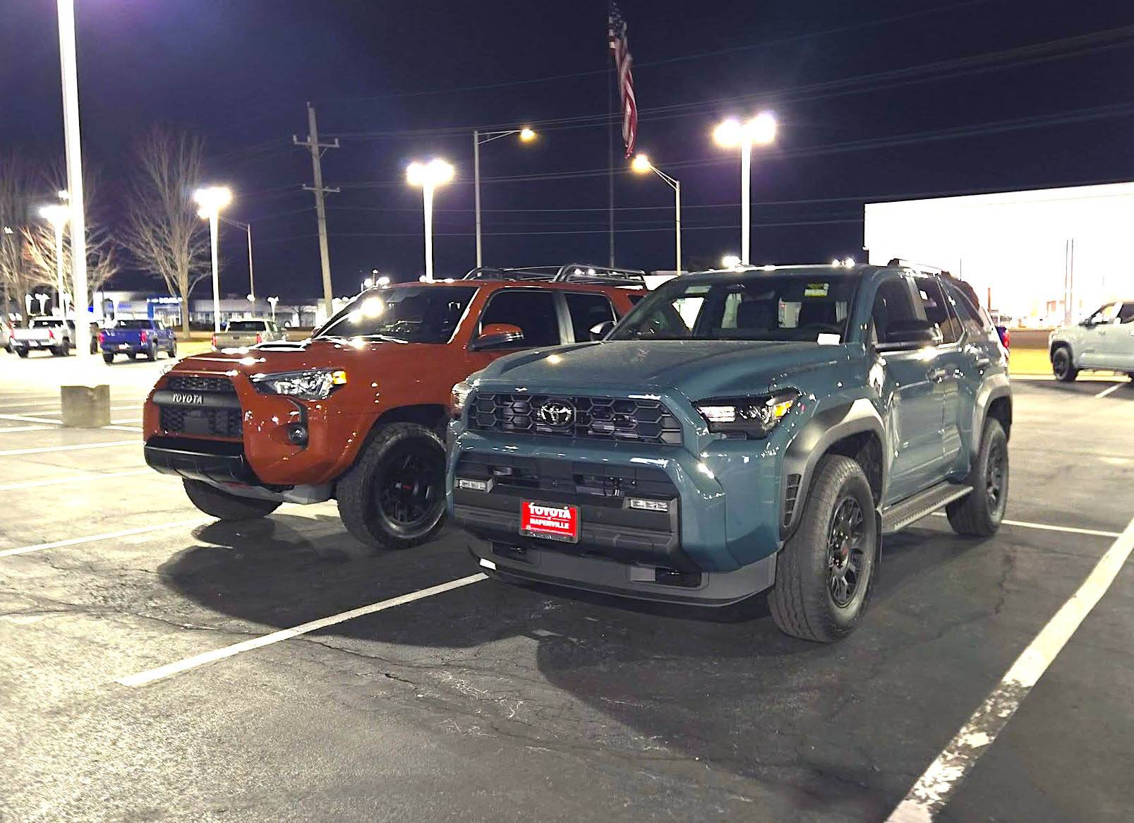 5th vs. 6th gen 4Runner side by side in dealer lot | 2025 4Runner Forum ...