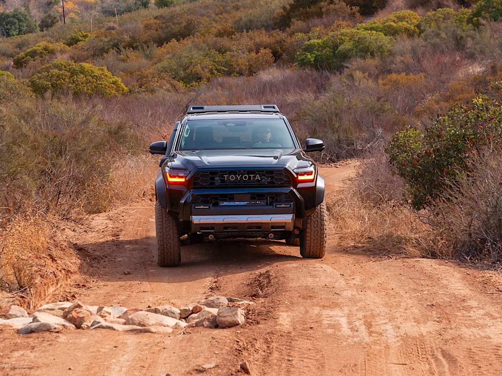 Black Trailhunter 4Runner 2025 6th gen pics | 2025 4Runner Forum (6th ...