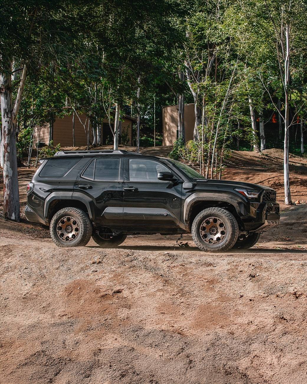 Black Trailhunter 4Runner 2025 6th gen pics | 2025 4Runner Forum (6th ...
