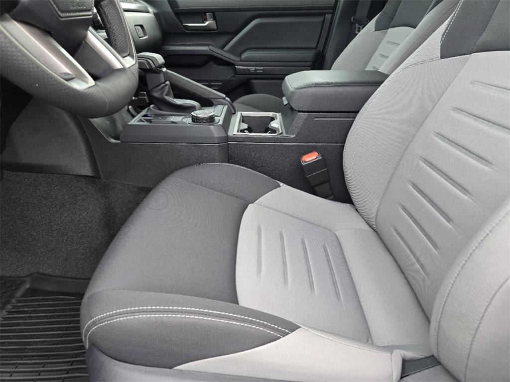 TRD OFF-ROAD / OFF-ROAD PREMIUM Specs, Features, Price -- 2025 4Runner ...