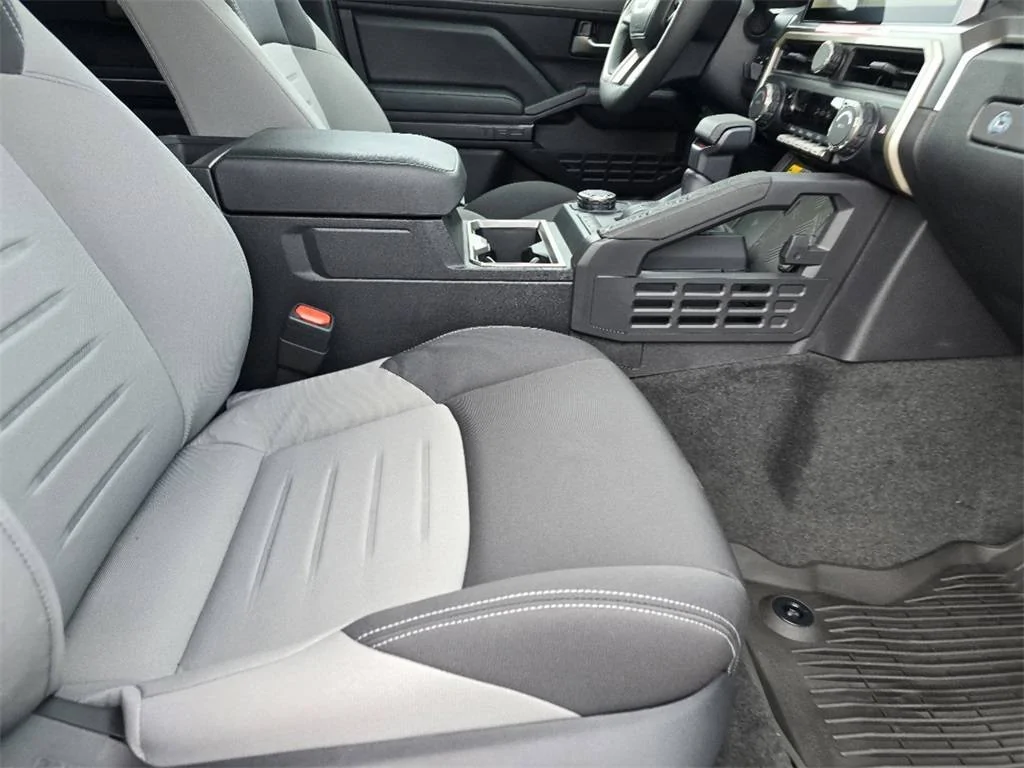 TRD OFF-ROAD / OFF-ROAD PREMIUM Specs, Features, Price -- 2025 4Runner ...