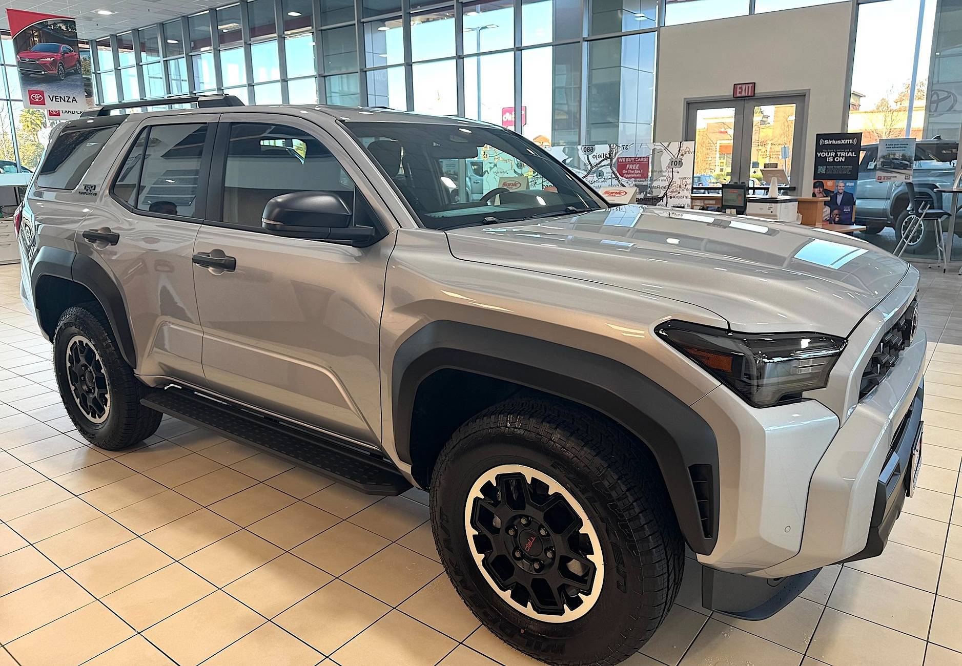 CUTTING EDGE (Silver) 2025+ 4Runner 6th Gen Thread | 2025 4Runner Forum ...