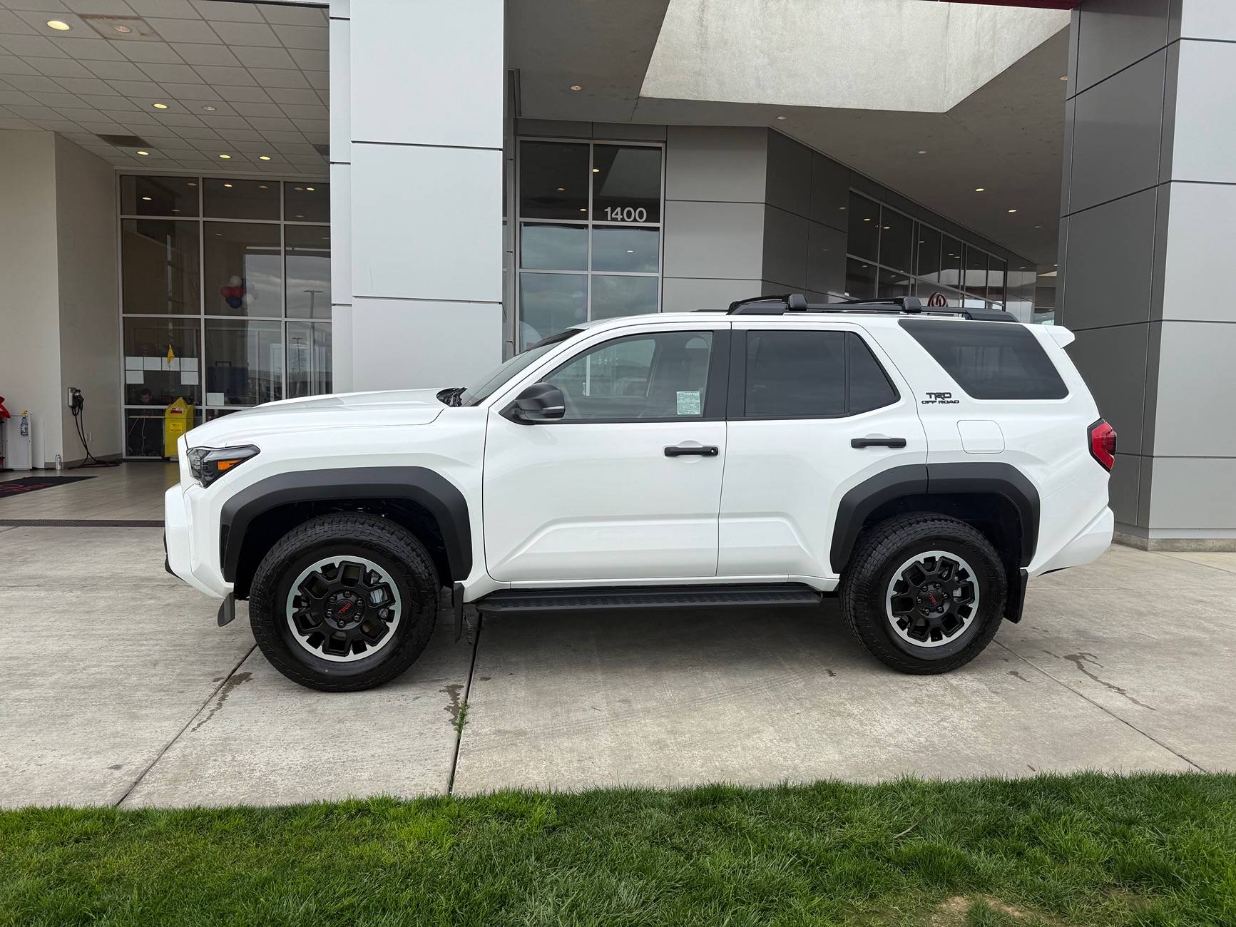 ICE CAP WHITE 2025+ 4Runner 6th Gen Thread | Page 3 | 2025 4Runner ...