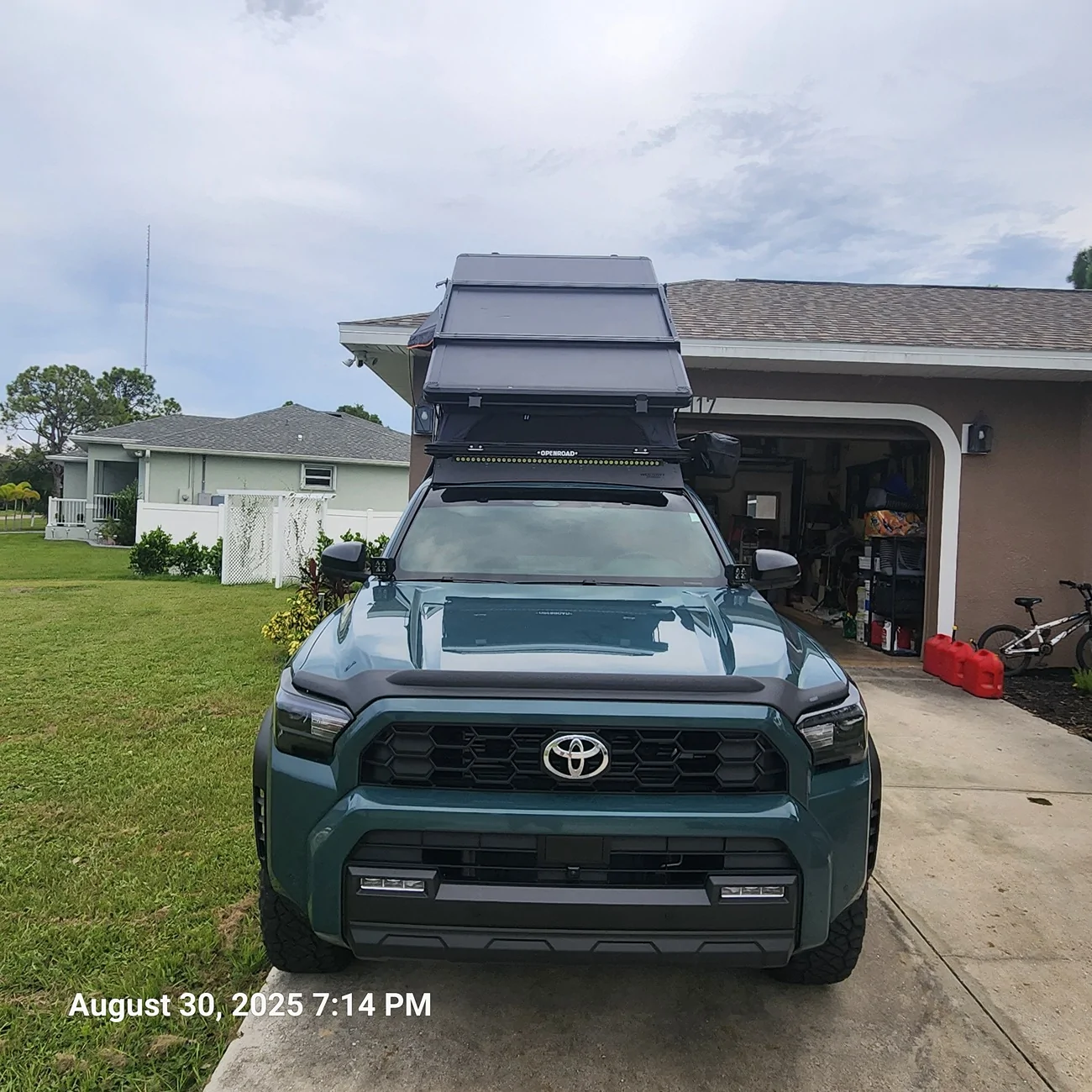 OPENROAD Aluminum Hard Shell LT Roof Top Tent RTT installed | 2025 ...
