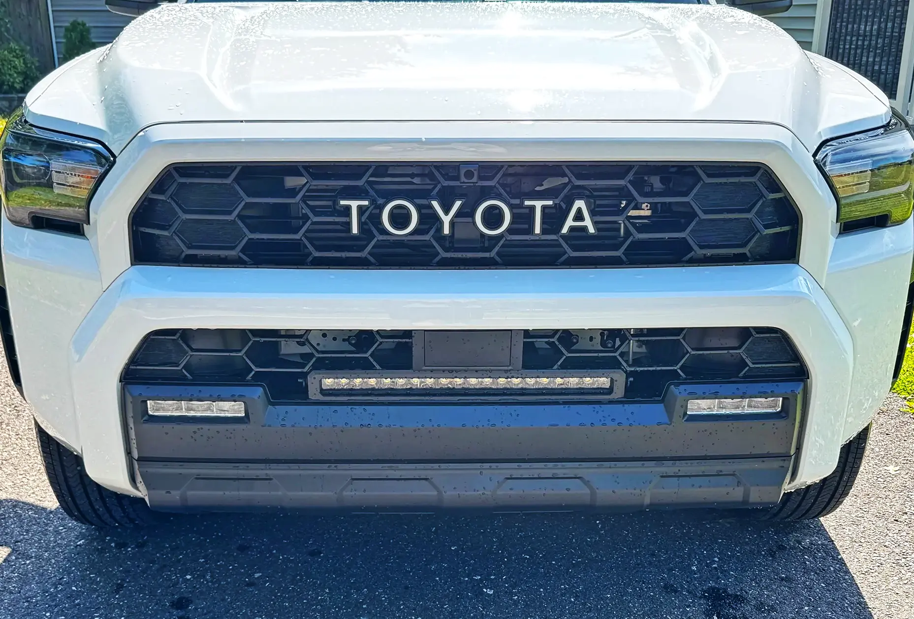 TRD Pro/Trailhunter Heritage Grille Swap (Upper & Lower Grill) on SR5 ...