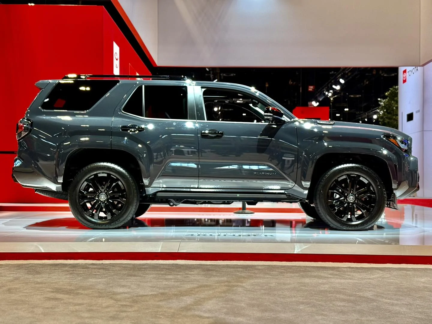 Platinum sighting: Underground / Dark Navy Platinum 2025 4Runner at ...
