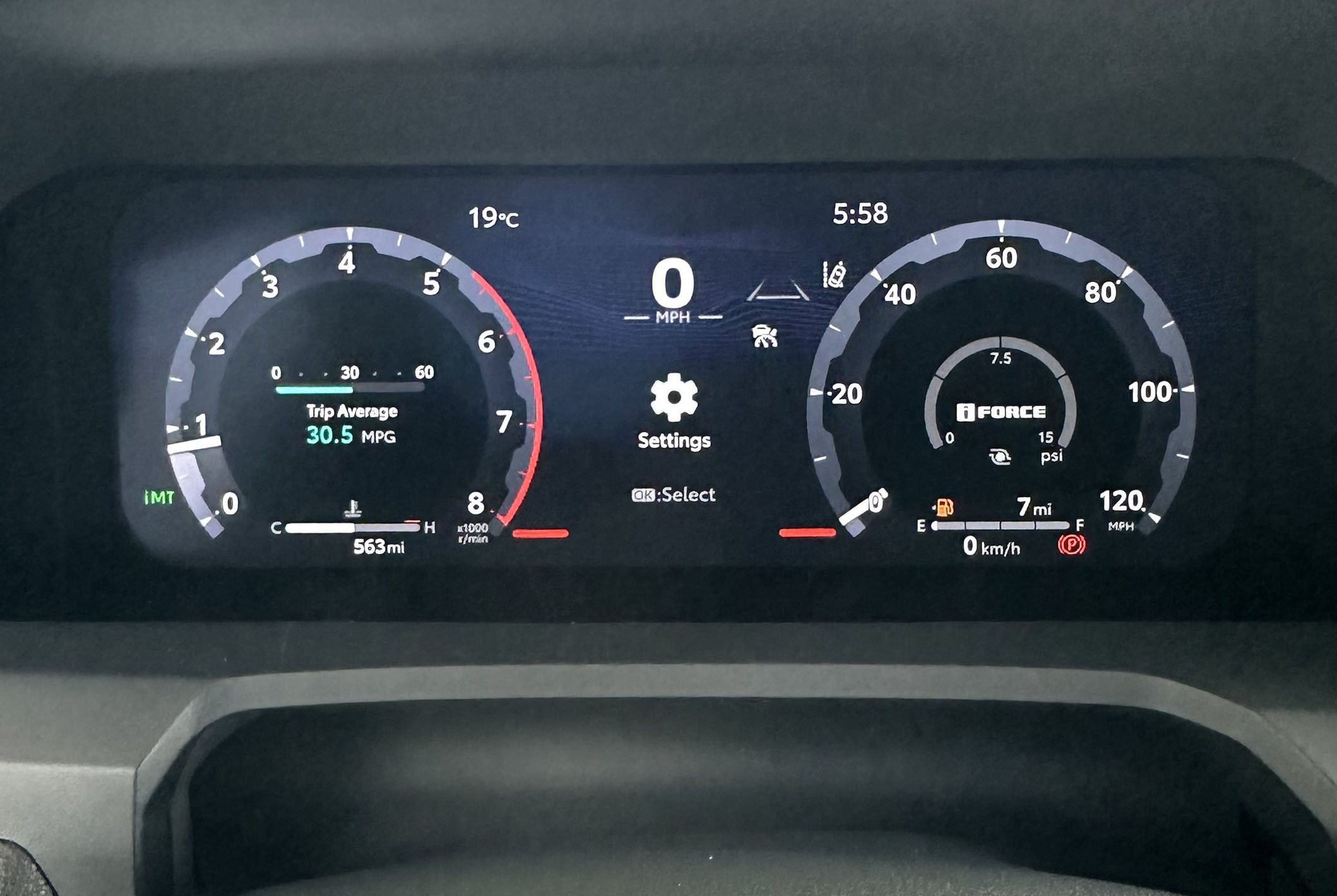 Nonhybrid i-Force engine getting up to 30 mpg on highway in the Tacoma ...