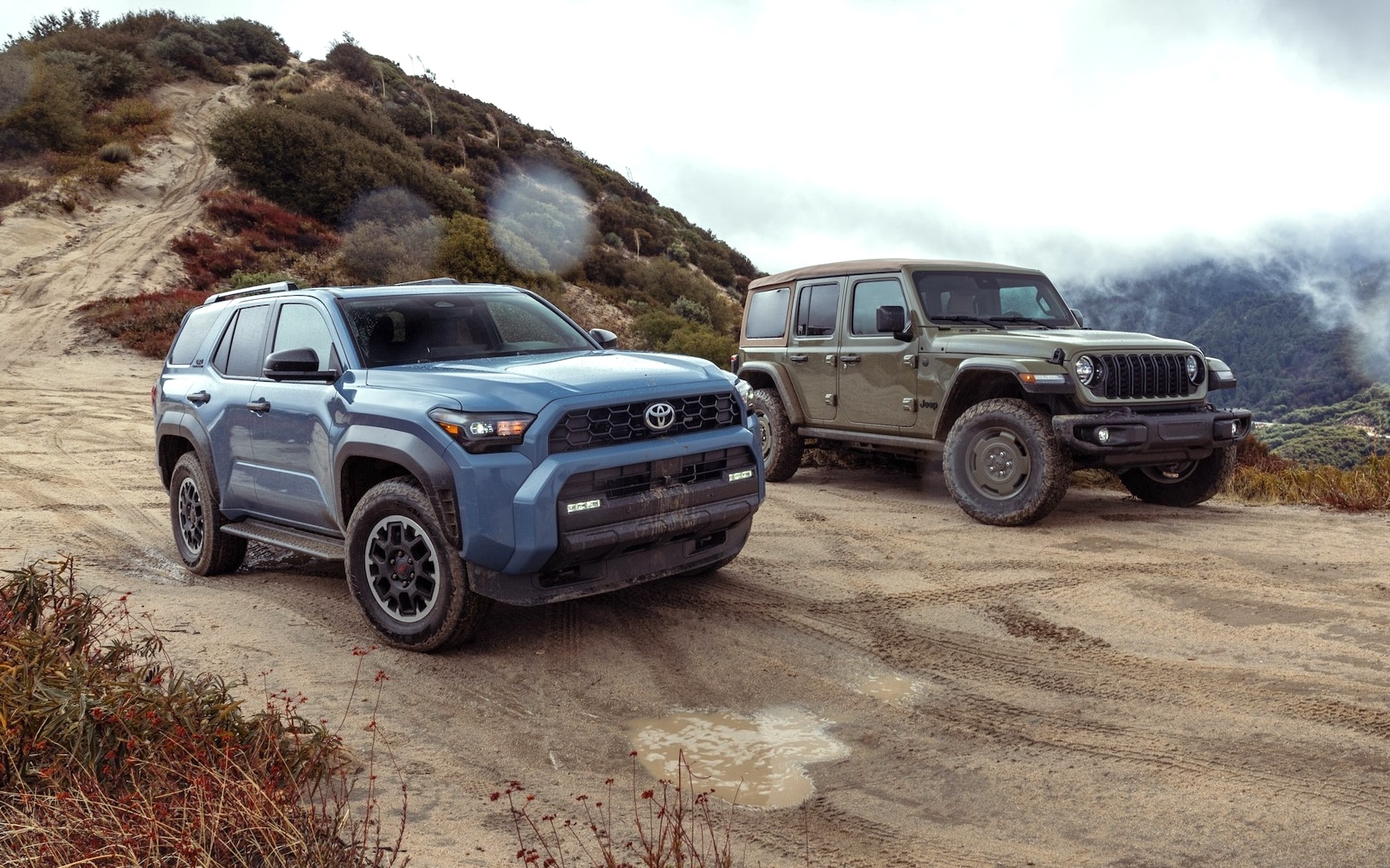 2025 4Runner TRD Off-Road Premium vs. 2025 Jeep Wrangler 4xe Willys ‘41 ...