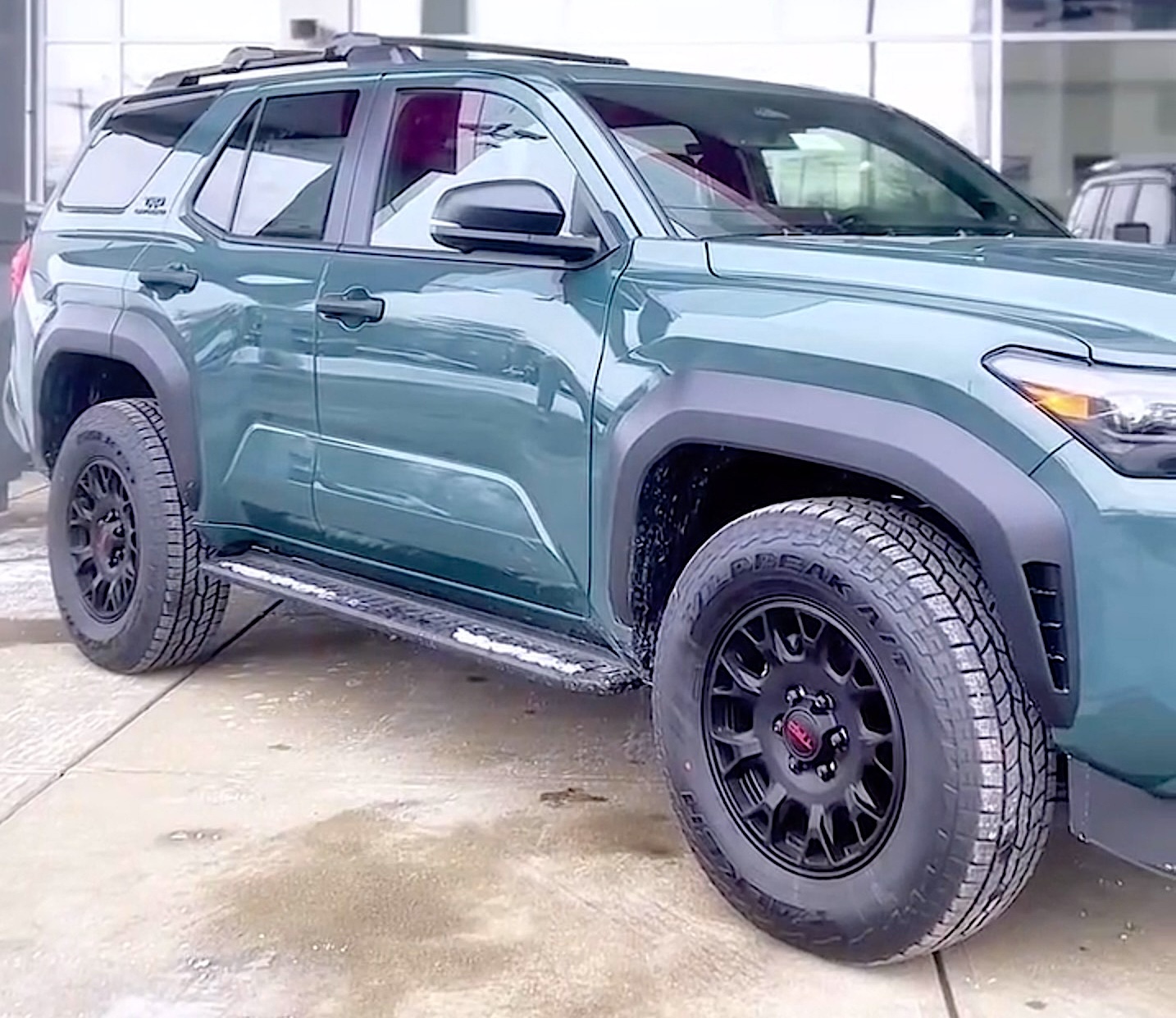 TRD 18" Black Wheels on Everest TRD Off-Road Premium | 2025 4Runner ...