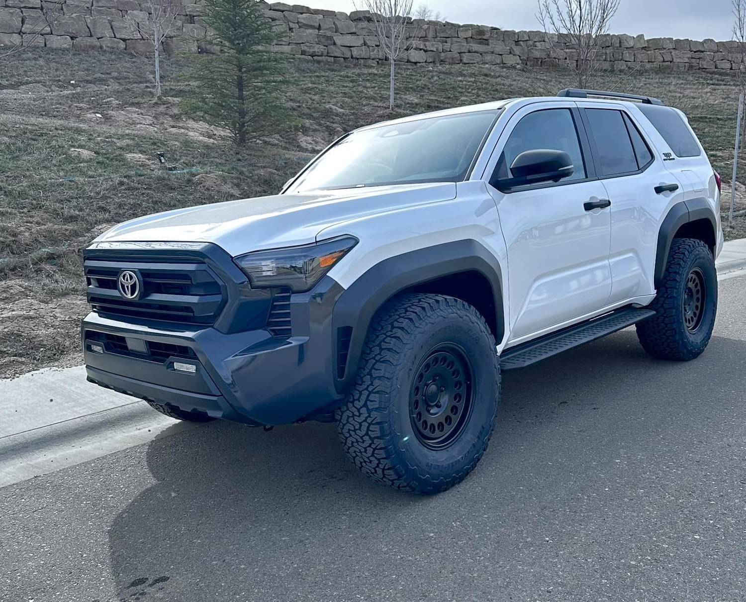 Tacoma grille fits 2025 4Runner 6th gen | 2025 4Runner Forum (6th Gen ...