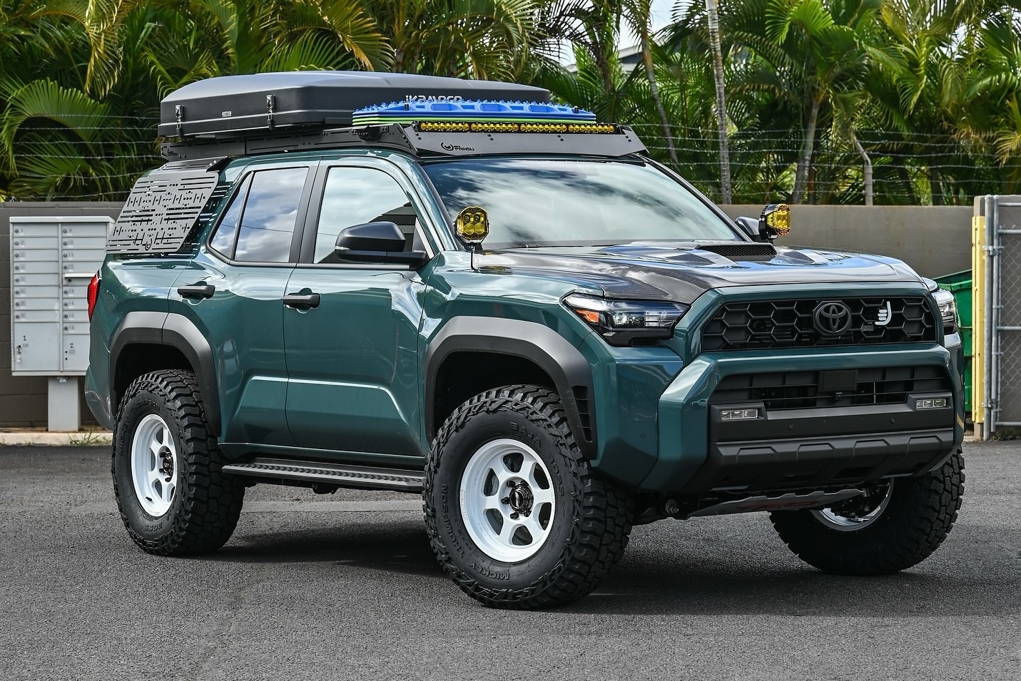 Overland Build: White Aftermarket Wheels, 35's, 2.5" Lift, RTT on ...