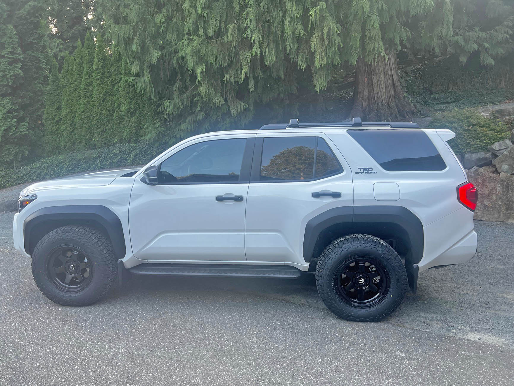 18x9 +20 offset Fuel Shok + 265/70/18 Wildpeak AT4, no lift ORP | 2025 ...