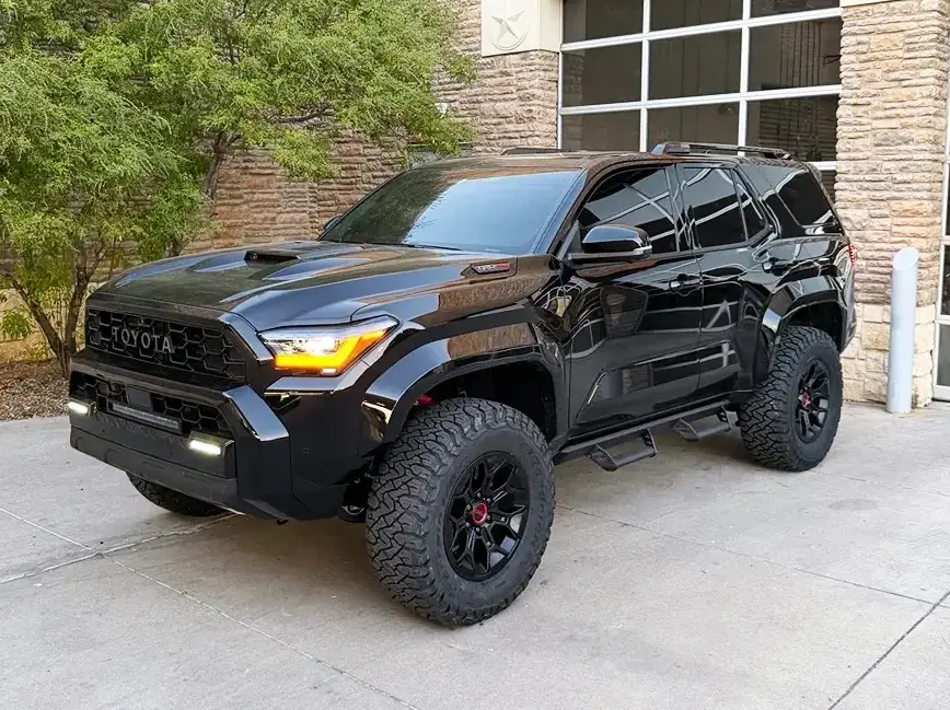 Westcott level lift + KO3 305/65/18 + 1" wheel spacers on 2025 4Runner ...